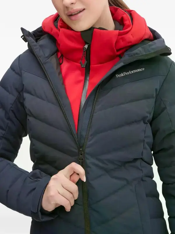 PEAK PERFORMANCE Quilted Hooded Ski Jacket