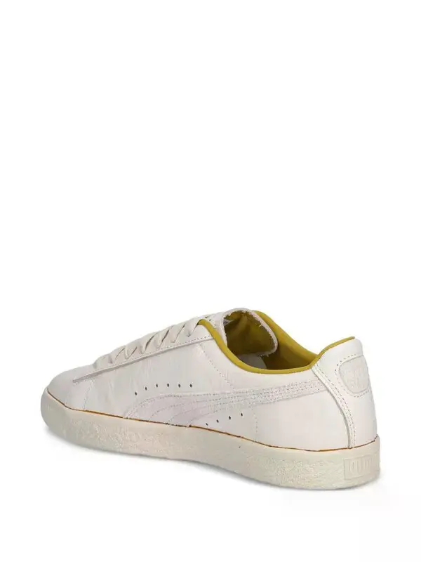 PUMA Clyde Sneakers