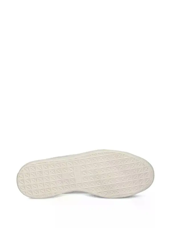 PUMA Clyde Sneakers