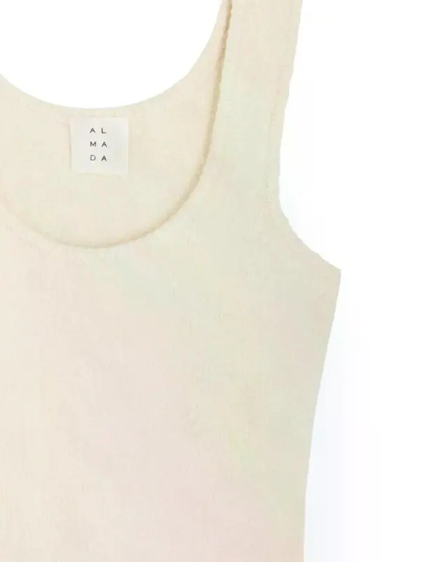 Almada Label Riri Scoop-neck Top