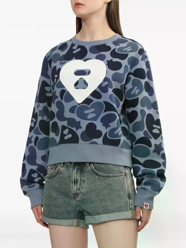 A BATHING APE Camouflage Heart Sweatshirt
