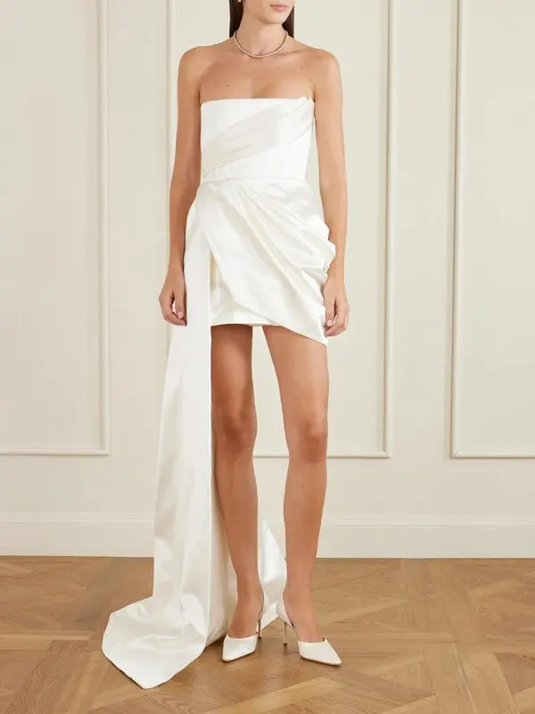 Manolo Blahnik Taylerbinu Satin Pumps