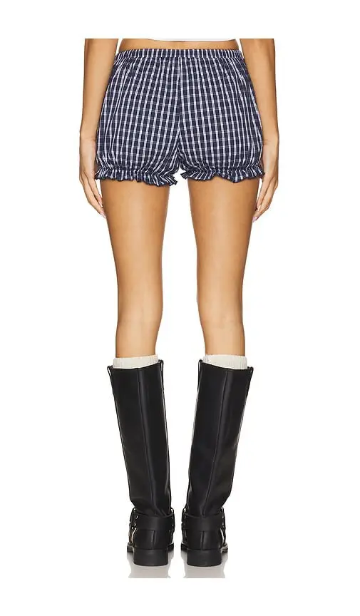 MORE TO COME Jessie Bloomers