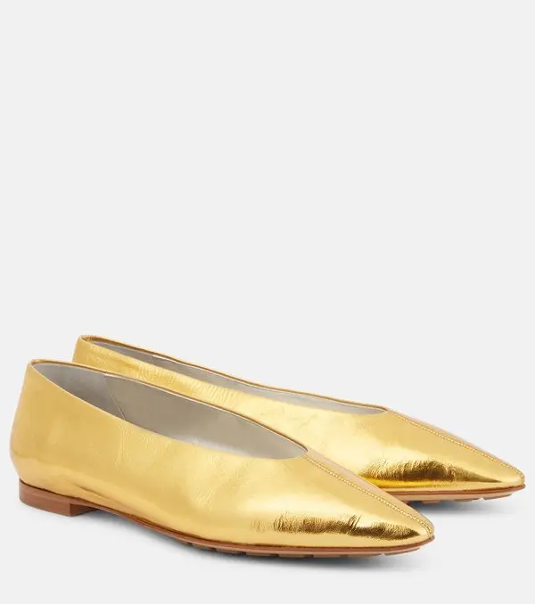 Bottega Veneta Sofia Metallic Leather Ballet Flats - Gold
