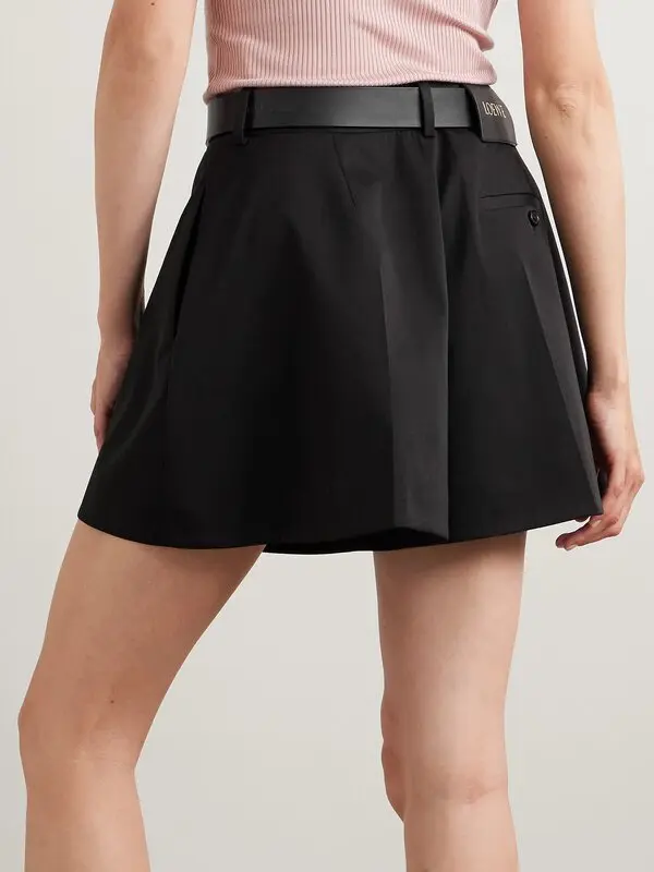 Loewe Pleated Cotton And Silk-blend Sateen Shorts