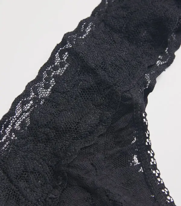 Hanky Panky Lace Low-rise Thongs