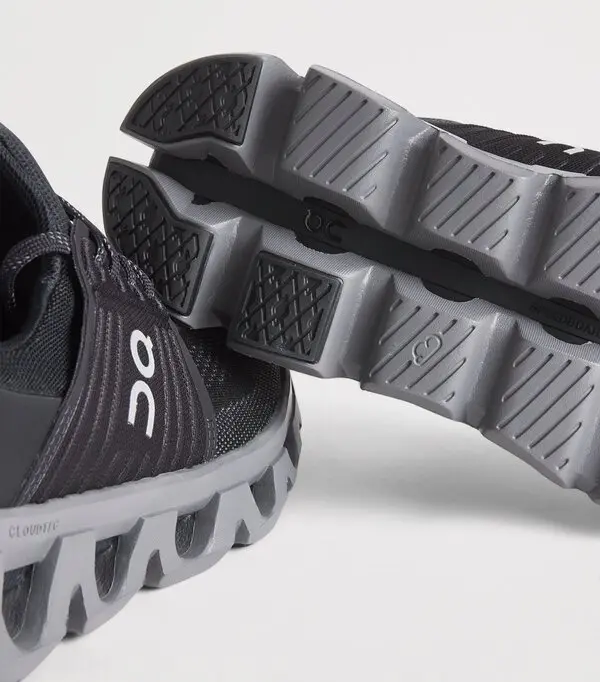 On Cloudswift 4 Ad Trainers - Black