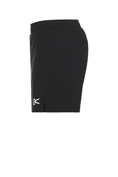 DISTRICT VISION 7 Training Shorts