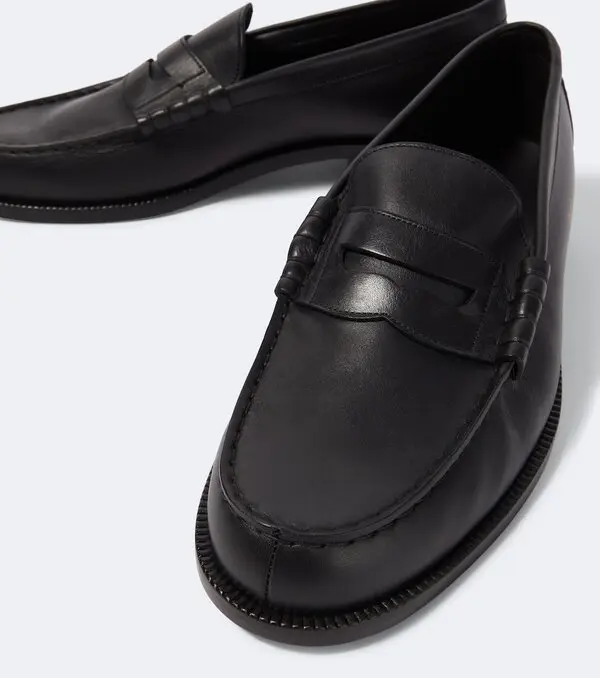 COMMON PROJECTS Leather Penny Loafers