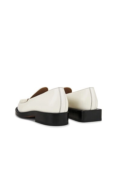 Jacquemus Les Mocassins Leather Loafers - Off-white