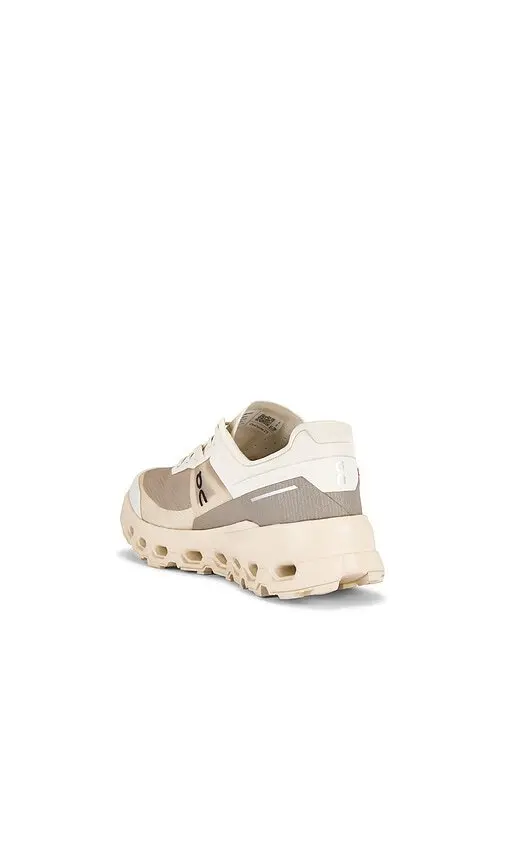 On Cloudvista 2 Sneaker - Cream