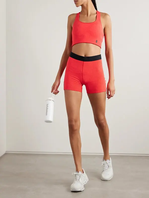 On Pace Ribbed Stretch Sports Bra