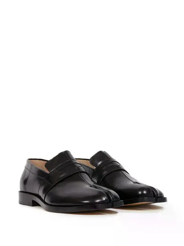 MAISON MARGIELA Tabi Leather Loafers - Black