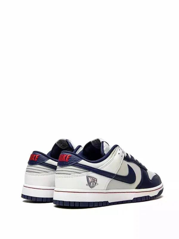 Nike Dunk Low Retro Emb Nba 75th Anniversary Brooklyn Nets Sneakers - Grey