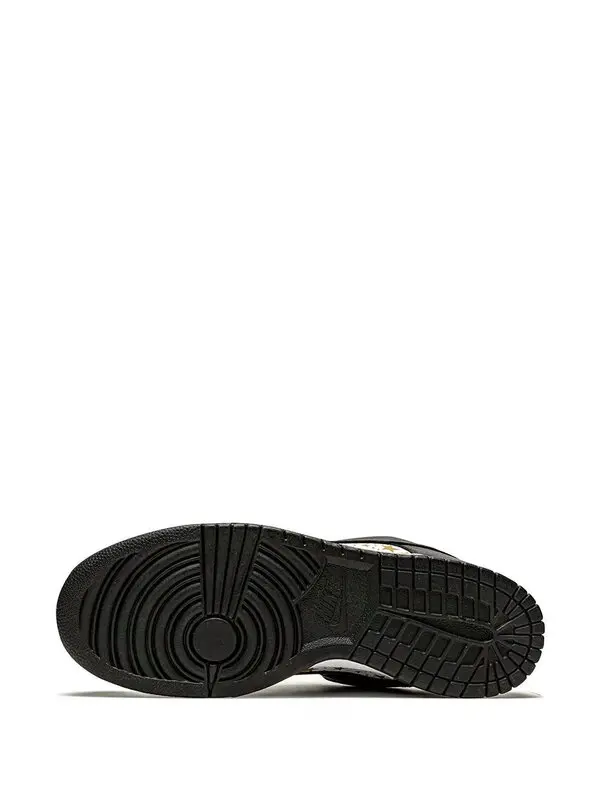 Nike X Supreme Sb Dunk Low "stars" Sneakers - Black