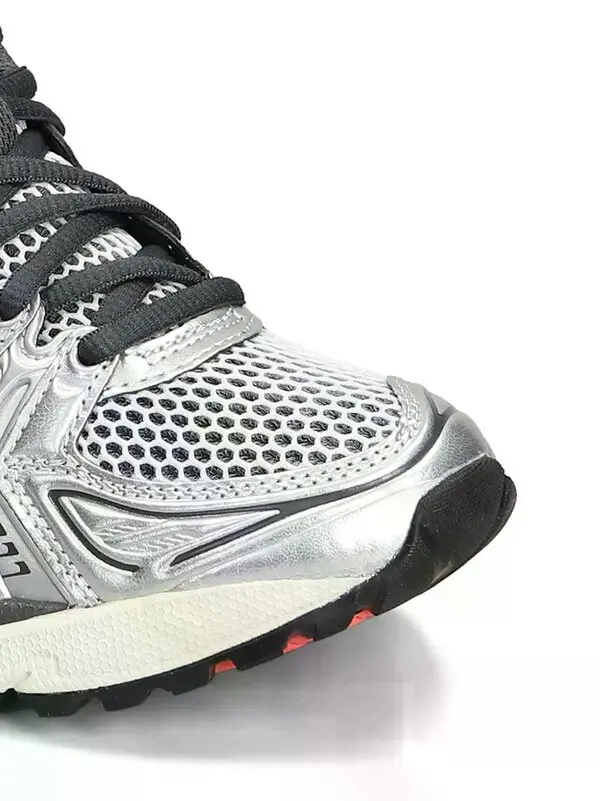 Asics Gel-kayano Trainers - Silver