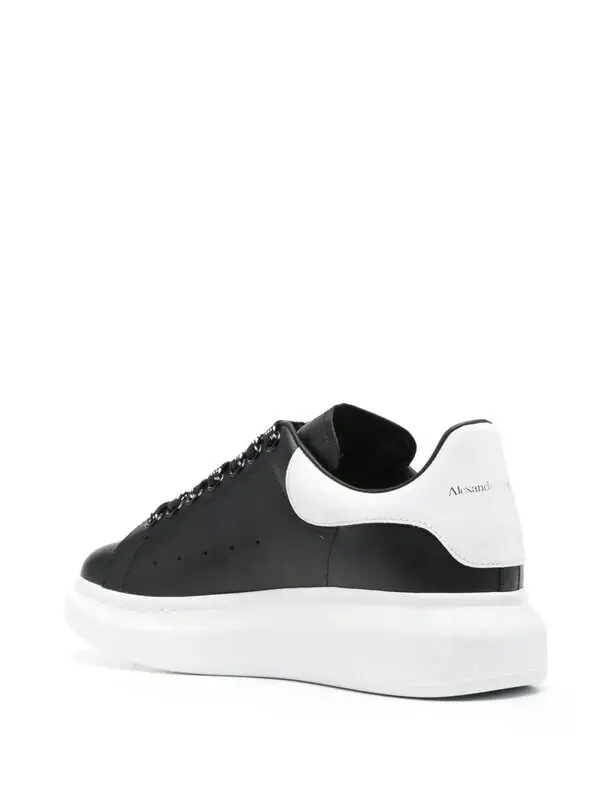 Alexander McQueen Oversized Sneakers - Black