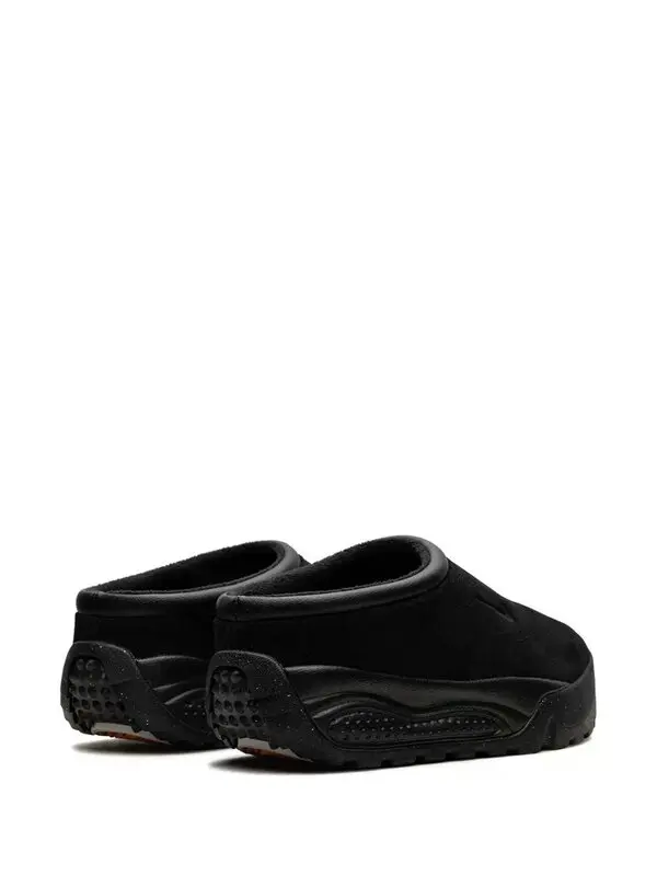 Nike Rufus Slip-on Sneakers