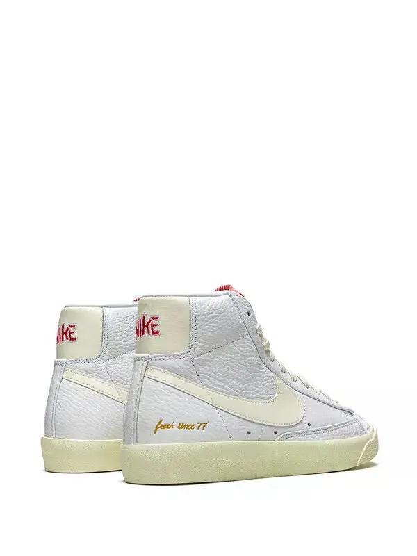Nike Blazer Mid '77 Vintage Emb Popcorn Sneakers
