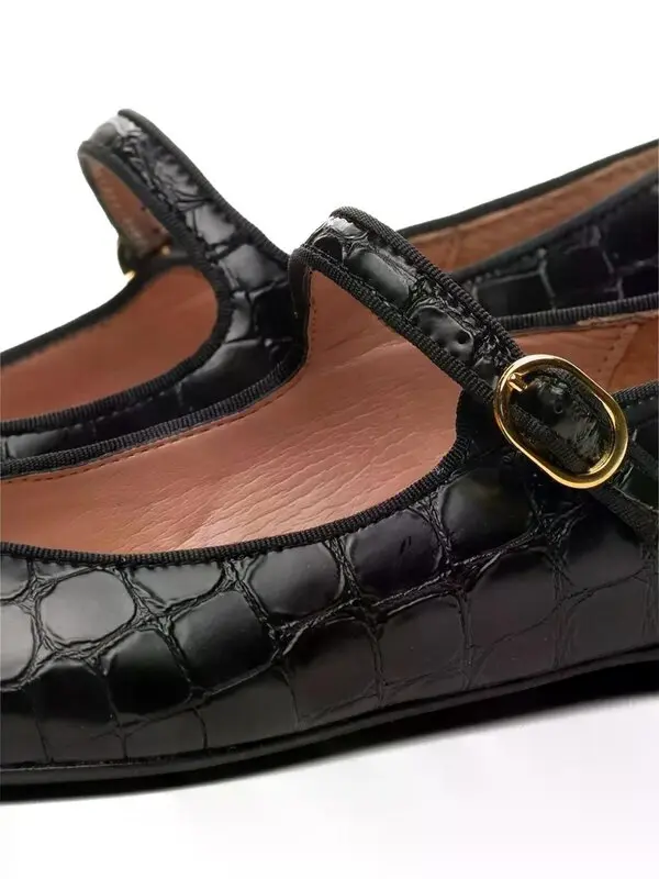 POCHE PARIS Carolie Flat Pumps - Black