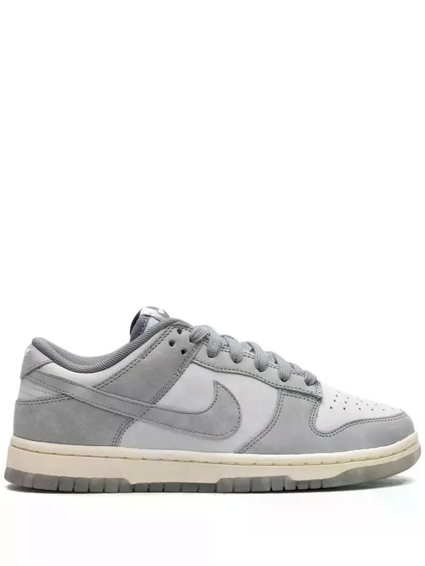 Nike Dunk Low Sneakers - Grey