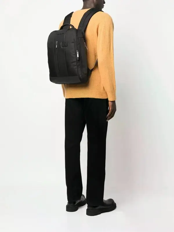 PIQUADRO Logo-patch Backpack - Black