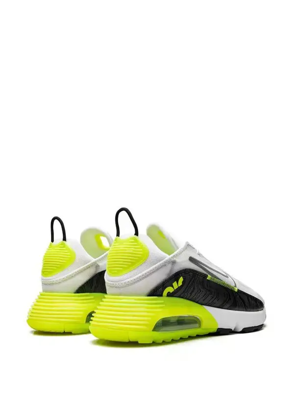 Nike Max 2090 Low-top Sneakers - White