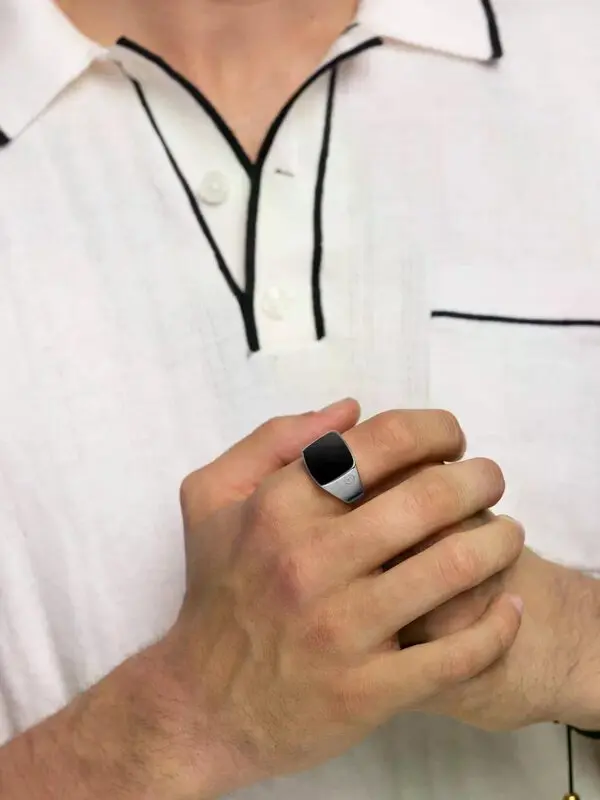 NIALAYA JEWELRY Tone Stainless Steel Onyx Engraved Logo Ring - Silver