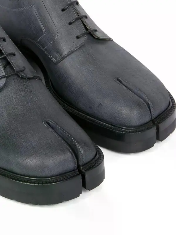 MAISON MARGIELA Tabi Lace-up Derby Shoes