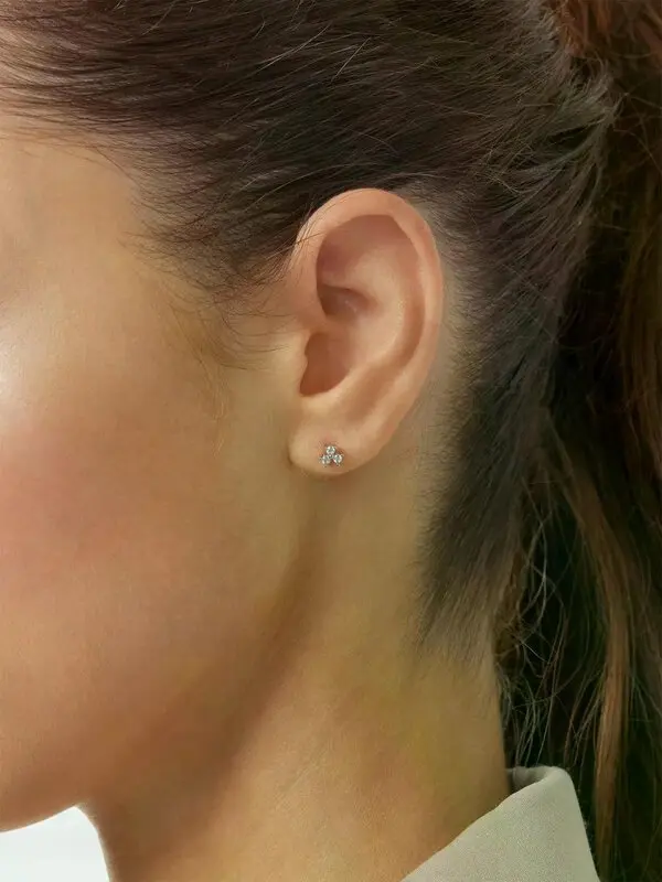 VEYNOU 14kt White Gold Diamond Stud Earrings