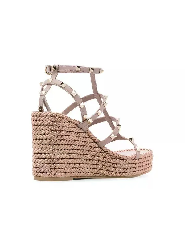 Valentino Garavani Rockstud Wedge Sandals - Pink
