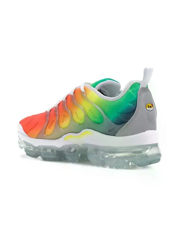 Nike Vapormax Plus Sneakers