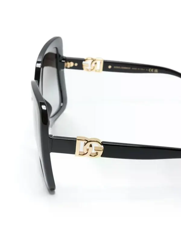 Dolce & Gabbana Oversize-frame Sunglasses With Logo Plaque