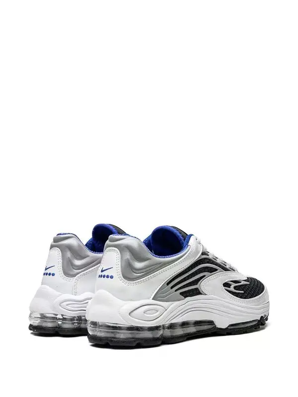 Nike Tuned Max Low Top Sneakers