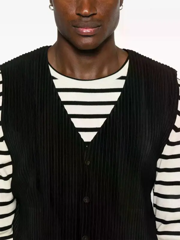 Issey Miyake Pleated Vest - Black