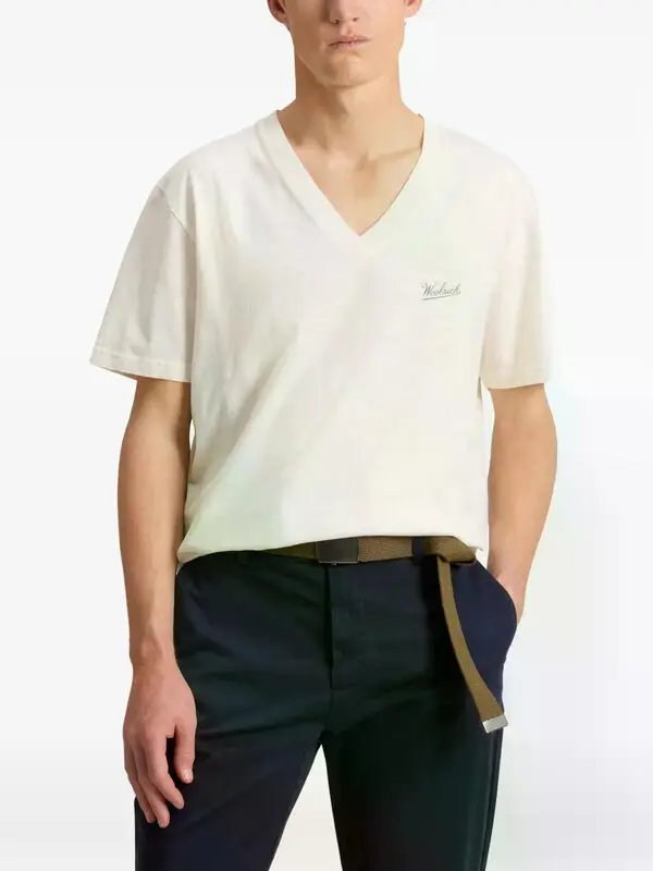 Woolrich V-neck Slub-texture T-shirt - White