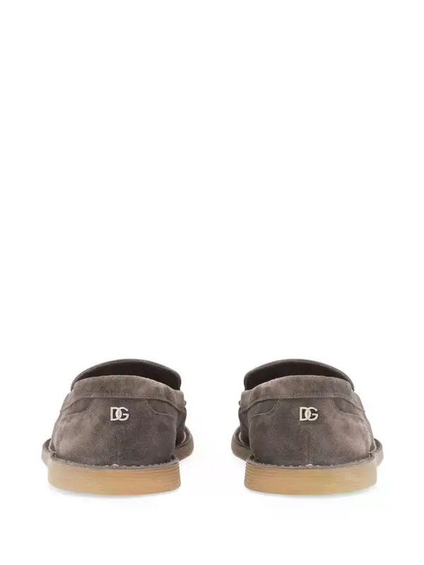Dolce & Gabbana Dg-plaque Suede Loafers - Grey