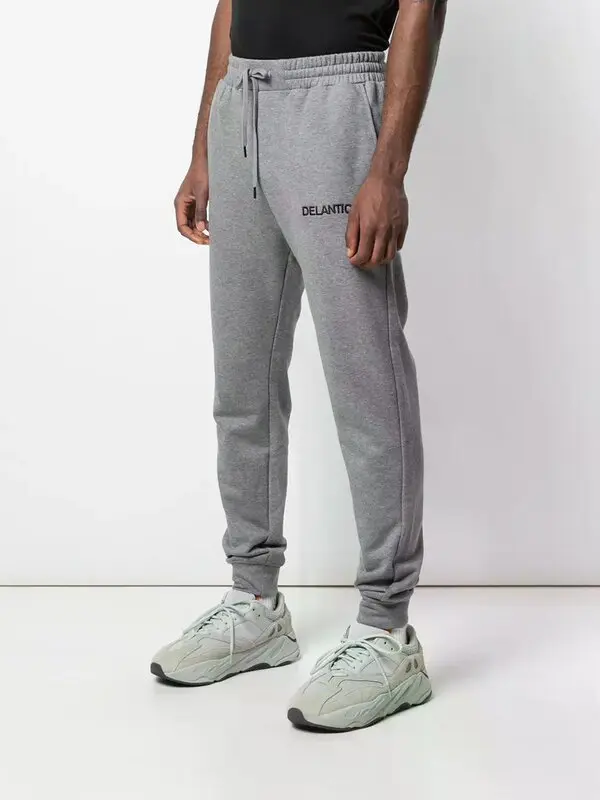 DELANTIC Logo-print Fleece Sweatpants