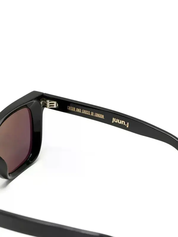 JUUN.J Embossed Internal Logo Sunglasses - Black