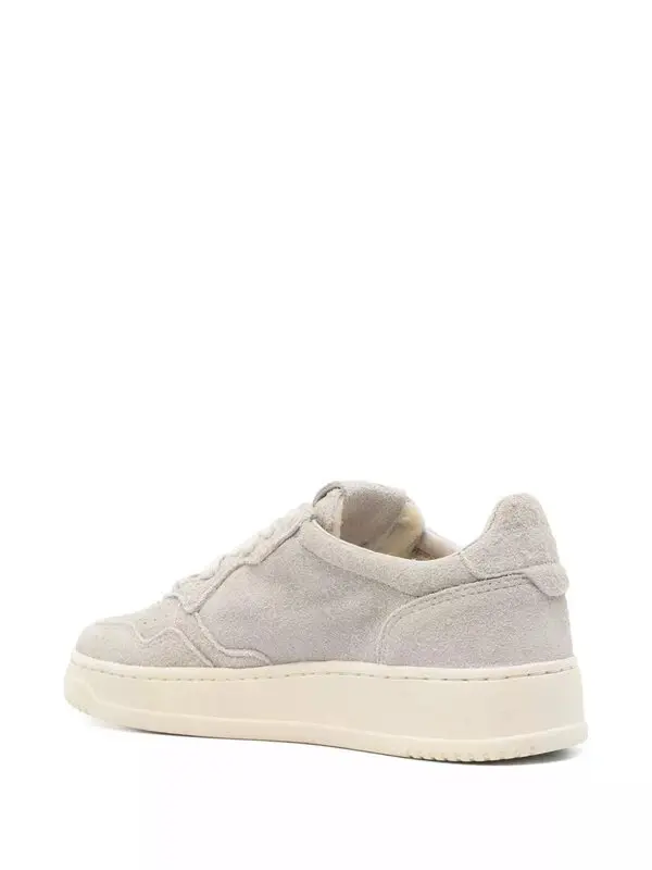 AUTRY Medalist Low Suede Trainers - Neutrals