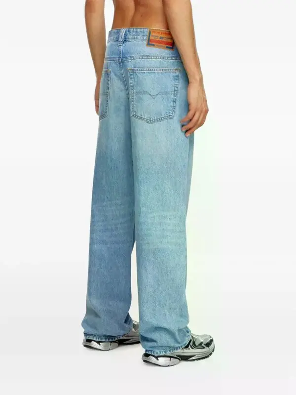 DIESEL® 2001 D-macro Relaxed Wide Leg Jeans