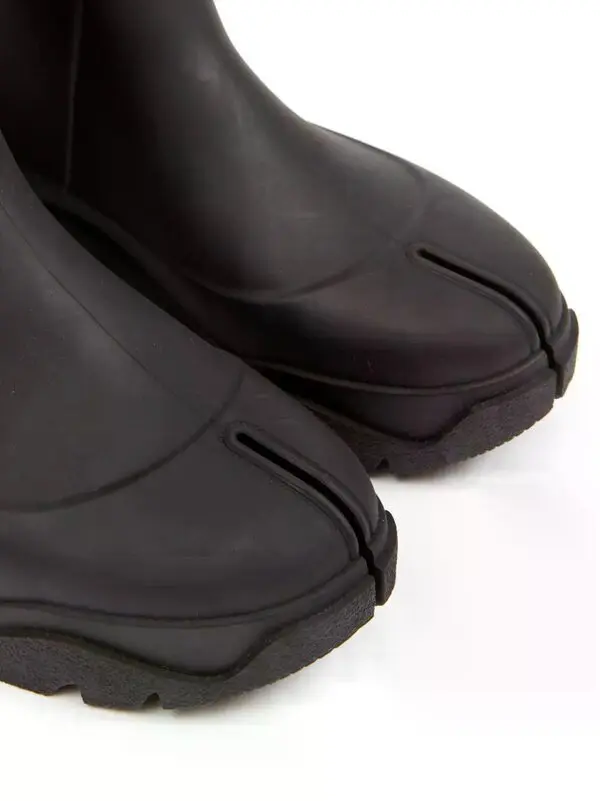 MAISON MARGIELA Tabi Rubber Boots - Black