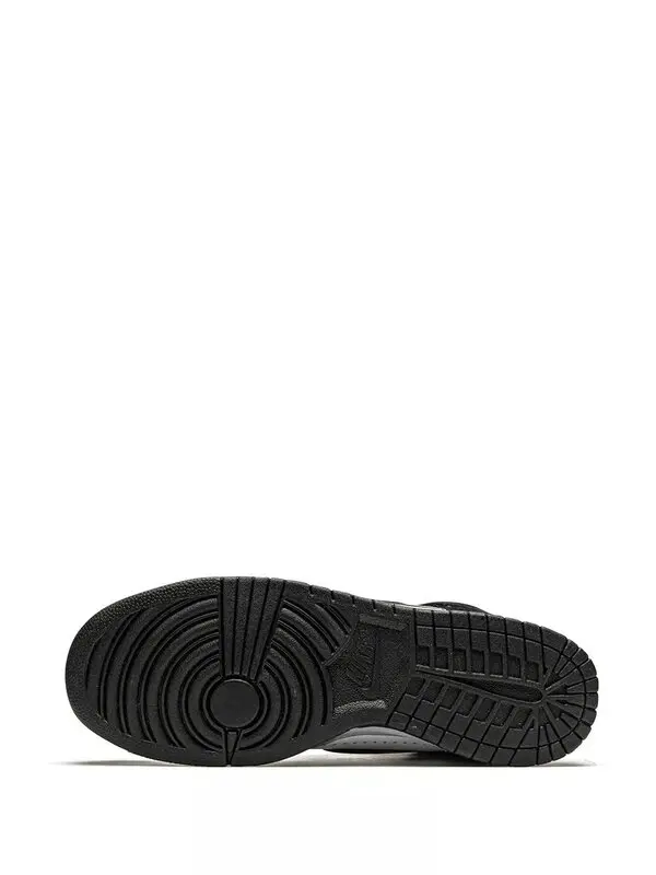 Nike Slam Jam Dunk High Sneakers