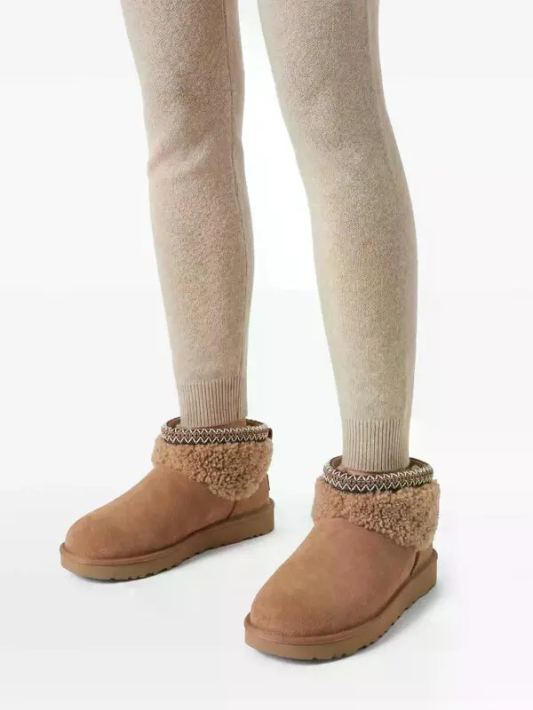 UGG Classic Ultra Mini Maxi Curly Boots