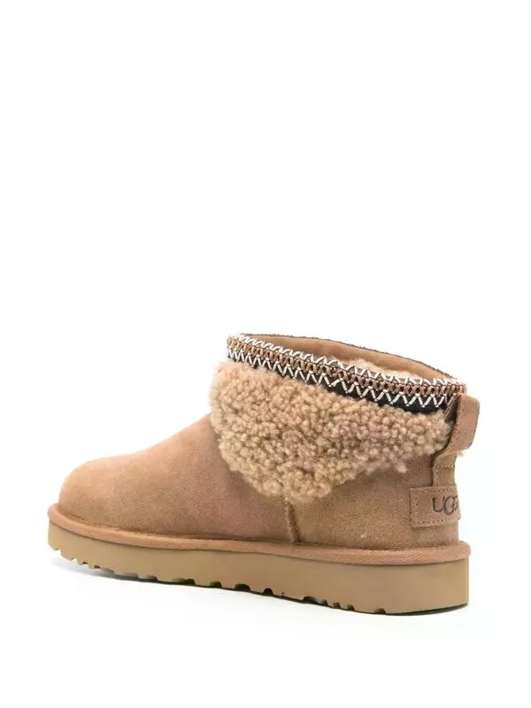 UGG Classic Ultra Mini Maxi Curly Boots