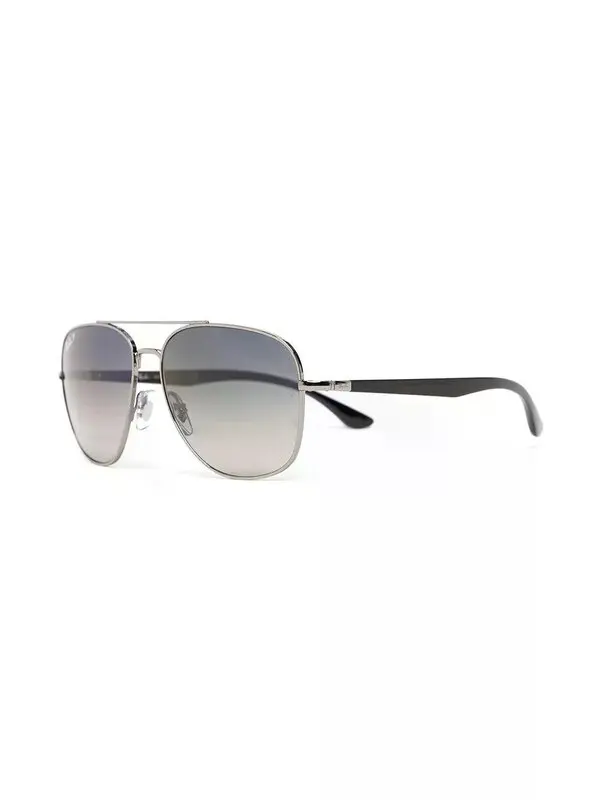 Ray-ban Aviator Sunglasses With Gradient Lenses