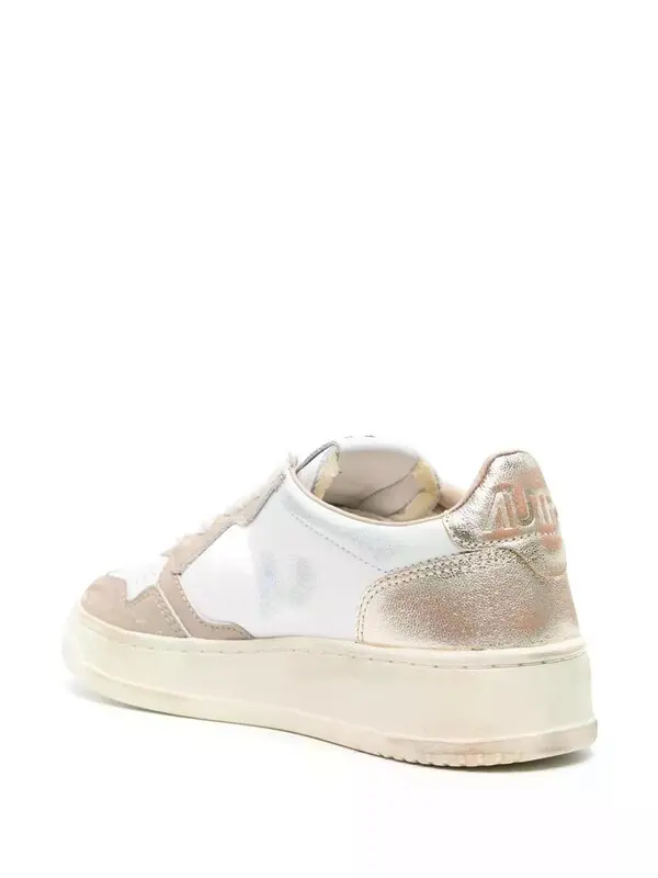 AUTRY Medalist Low Super Vintage Sneakers