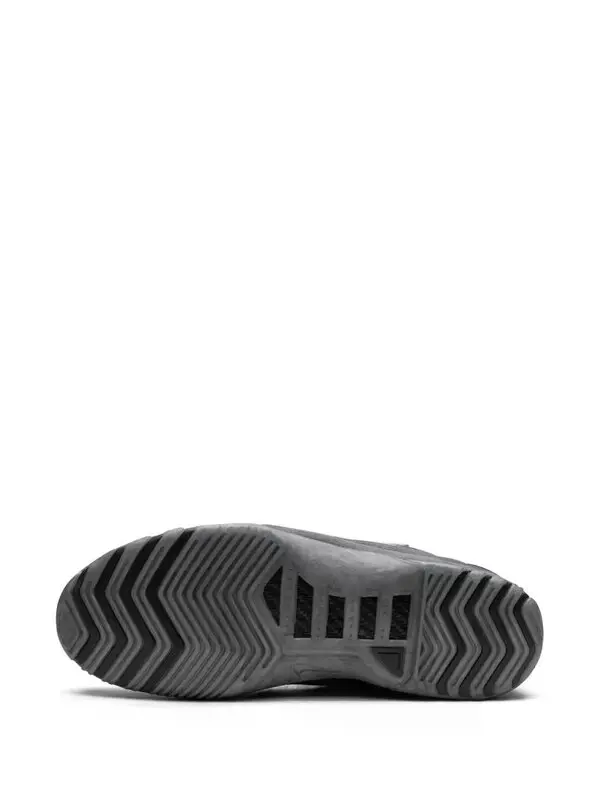 Nike Zoom Generation Dark Sneakers