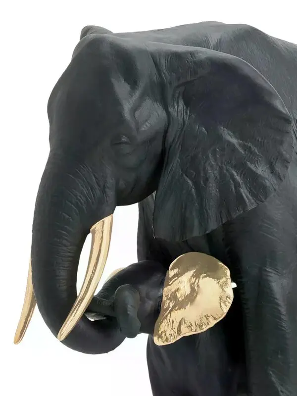 LLADRO Leading The Way Matte Porcelain Sculpture - Black