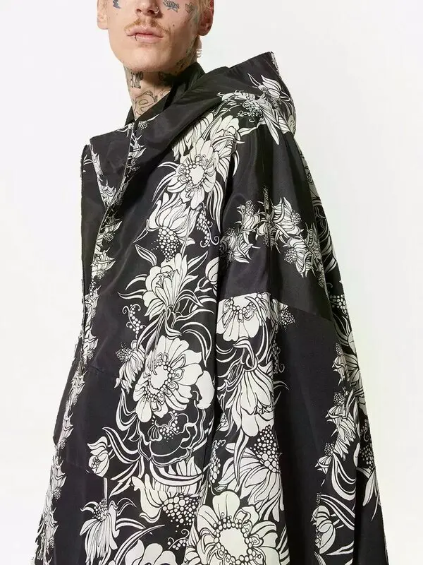 Valentino Garavani Graphic Print Hooded Jacket